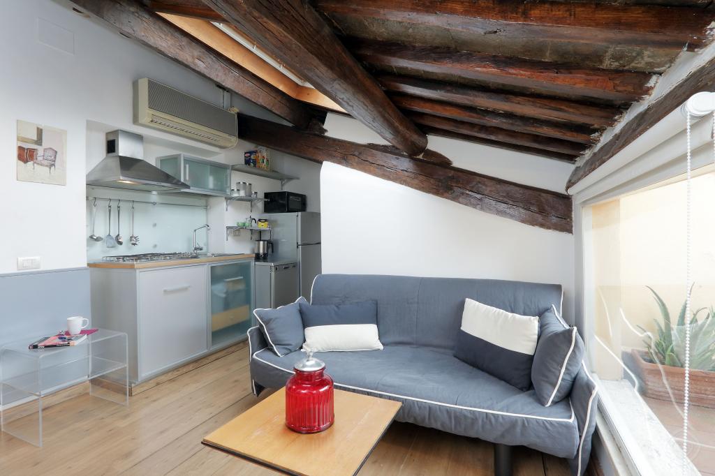 Trevi Fountain III Apartment Rome | Trevi Fountain Area