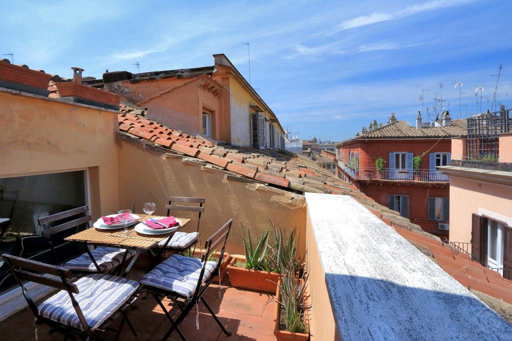 Trevi Fountain III Apartment Rome | Trevi Fountain Area